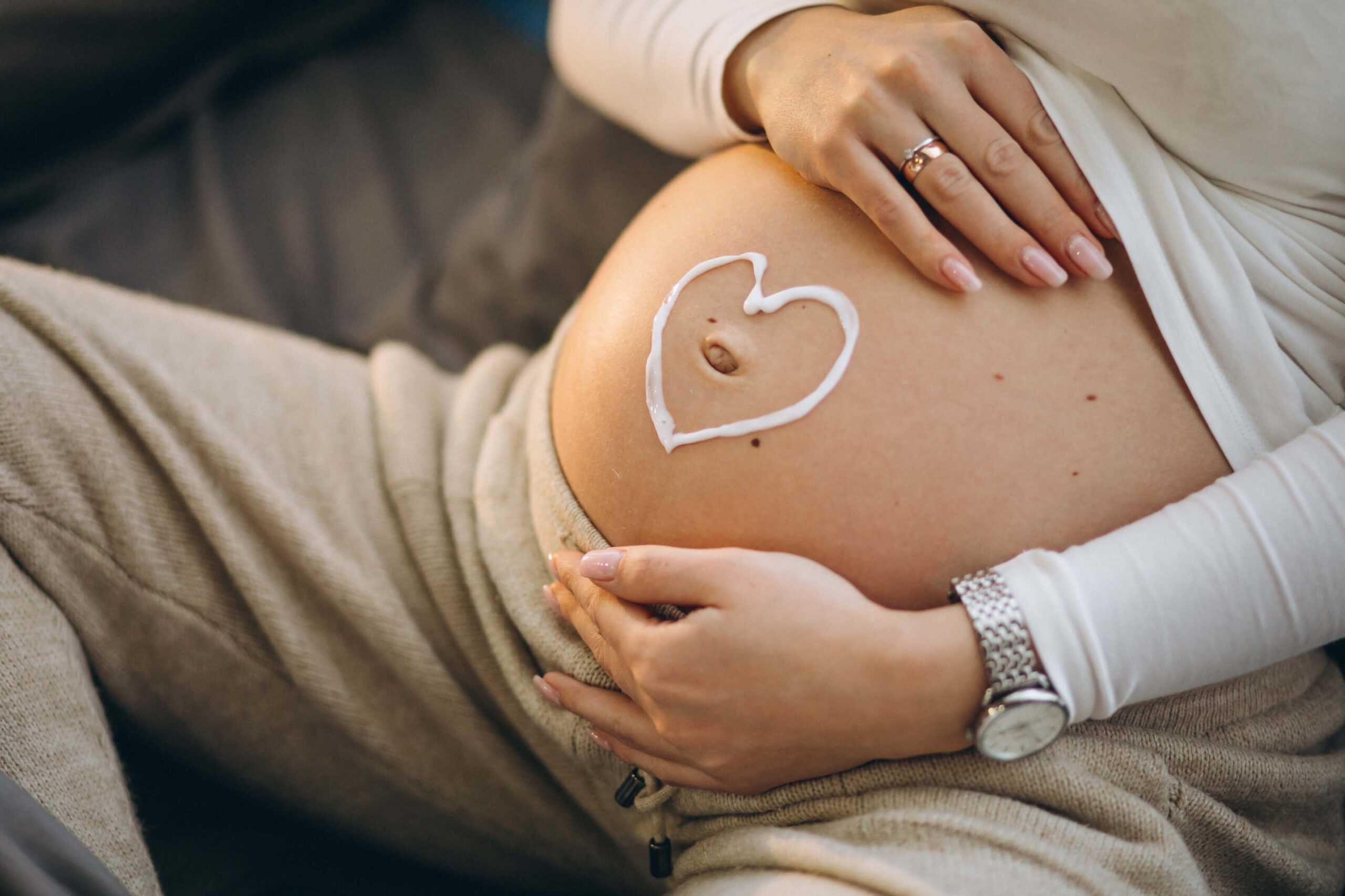 How Chiropractic Care Can Improve Your Pregnancy Journey - Spine ...